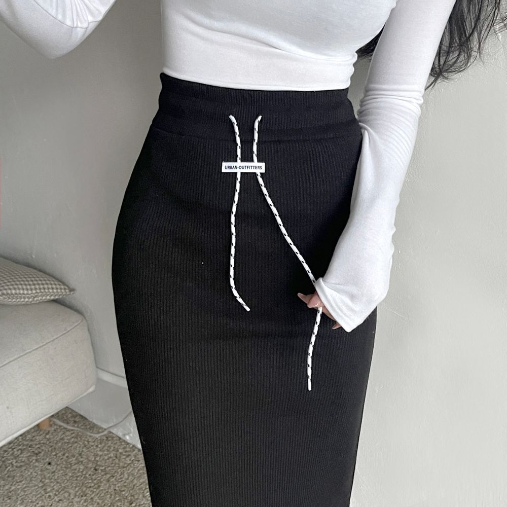 꾸안꾸쫀쫀 패치 골지 밴딩 뒷트임 스커트 롱스커트 미디스커트 밴딩스커트 골지스커트 H라인스커트 트레이닝스커트 트레이닝하의 패치스커트 트임스커트 2color